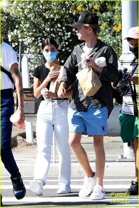 Full Sized Photo Of Charli Damelio Grabs Mcdonalds With Hype House Members Chase Hudson Nick