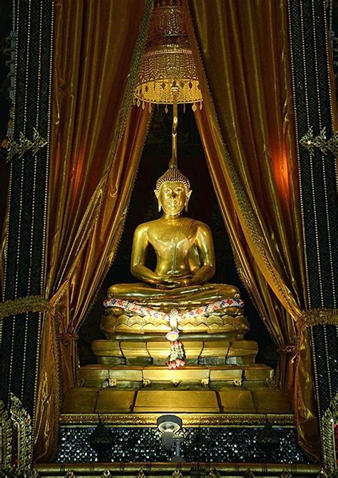 พระพุทธสิหิงค์ พระที่นั่งพุทไธสวรรย์ พระบรมมหาราชวัง กรุงเทพมหานคร กรุงเทพมหานคร ศาสนาพุทธ