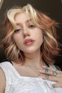 Stunning Layered Bob Haircuts To Add Depth And Texture To Your Look Your Classy Look