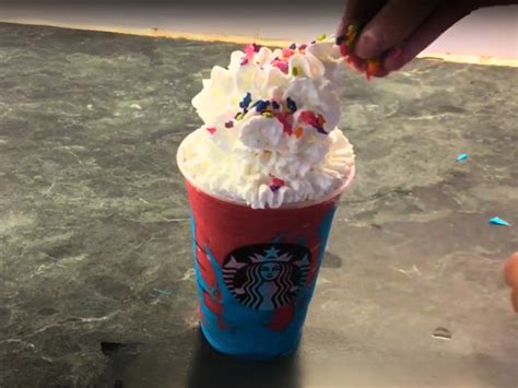 How To Make A Starbucks Unicorn Frappuccino Grind Those Beans