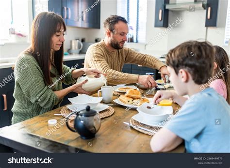 986 092 우유 컵 이미지 스톡 사진 및 벡터 Shutterstock