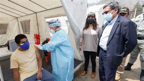 Qué restricciones se derogan con el fin del Estado de emergencia por COVID en Perú Infobae