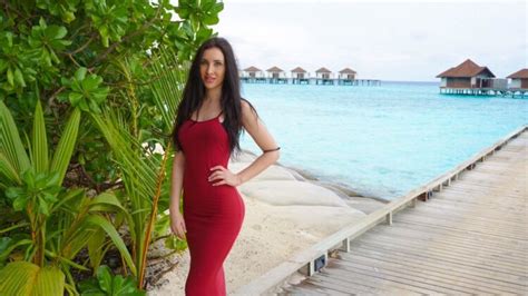 6 Hot Sexy Saftiges Gnu Bikini Pics 6 Hot Sexy Saftiges Gnu Bikini Pics