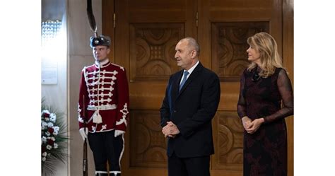 Радев Войната в Украйна няма военно решение следва да се даде път на дипломацията