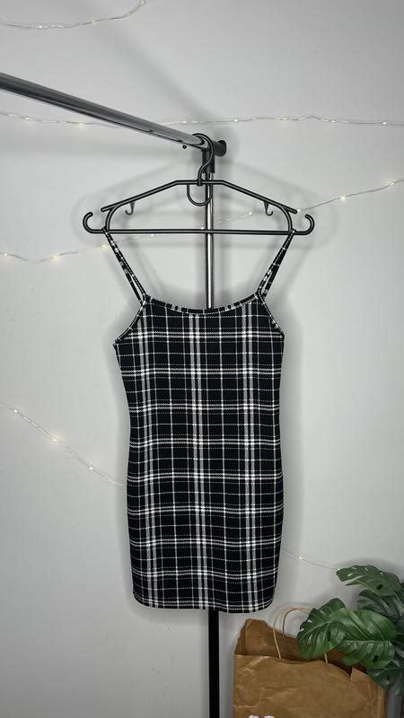 Сукня сарафан Shein — ціна 249 грн у каталозі Короткі сукні Купити жіночі речі за доступною