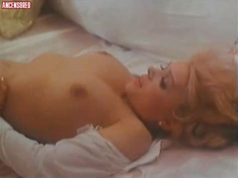 Jennifer Welles Nude Pics Página 1