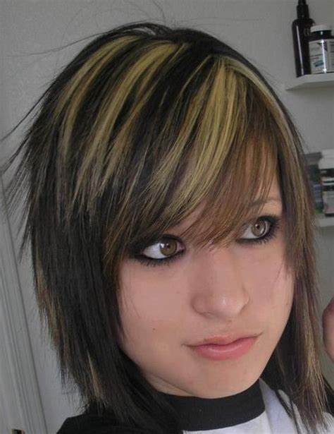 Emo Hairstyles For Girls Latest Popular Emo Girls Haircuts Pictures