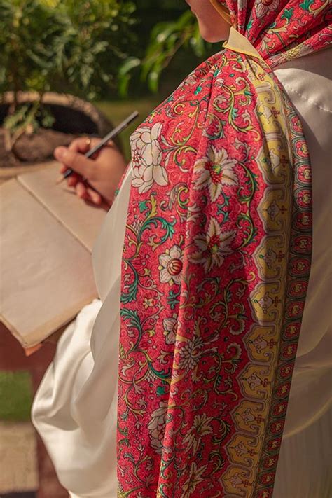 Liling Premium Fuscia And Yellow Hijab Emma