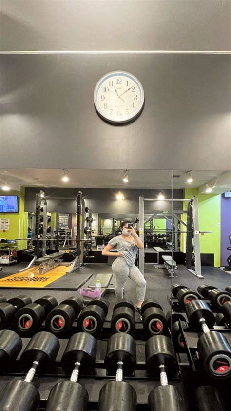 Late Night Pump 💪🏻 Scrolller