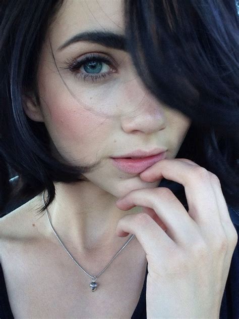 Emily Rudd A Devastatingly Pretty Girl R Prettygirls