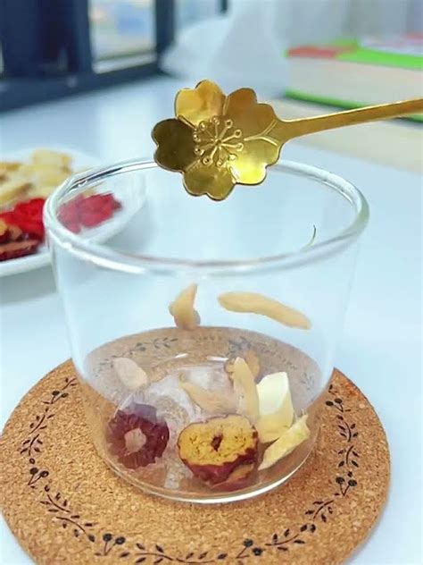 秋天壹定要堅持這樣喝！皮膚想不變好都難！喝出好氣色 營養女性健康健康飲食健康好生活養生美容護膚shorts Youtube