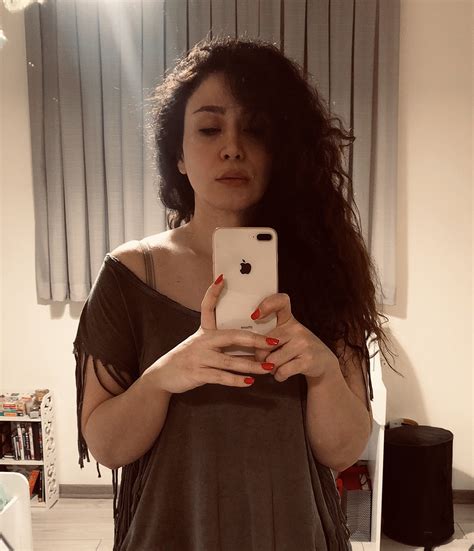 سولماز کاویانی Sksk808080 Twitter