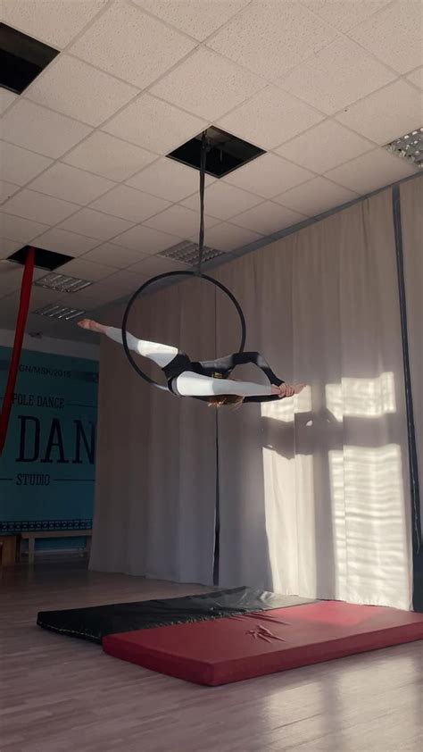 Aerial hoop Воздушное кольцо Цирковое кольцо Воздушные полотна Aerial ...
