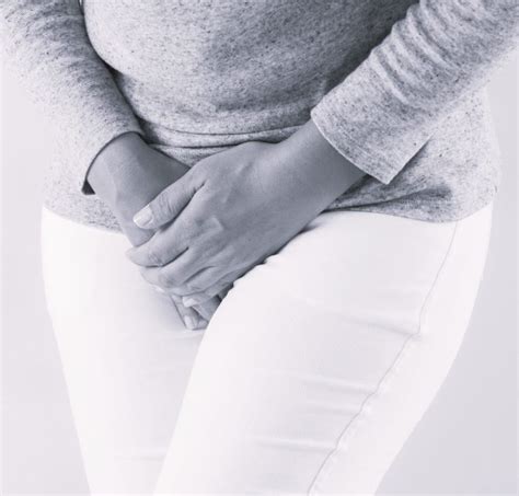 Удаление кисты наружных половых органов цена от 6000 руб адреса 3 клиники в СПб