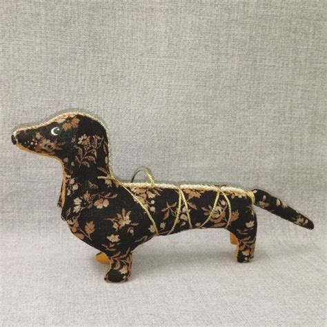 Ёлочная игрушка Такса купить у производителя ☆ Кукольная мастерская на Ланском