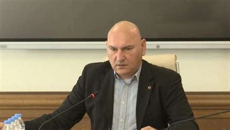 არავითარ შემთხვევაში არ უნდა ჩამოსულიყო საბრძოლო მოქმედებათა თეატრზე არც მინისტრი არც