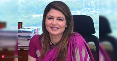 Maharashtra Shifts 18 Ias Officers Sonia Sethi Named Principal