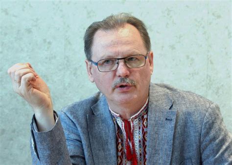 Освітній омбудсмен Керівник закладу освіти має постійно звертатися до засновника із письмовими