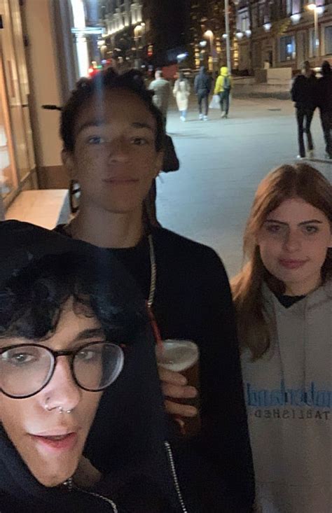 Пин от пользователя M得 лох да на доске влад семëнов Али