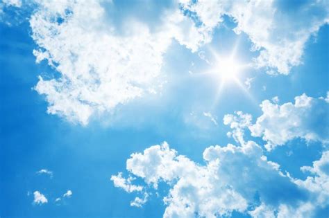 春季氣溫多變白癜風患者出行要注意天氣 壹讀
