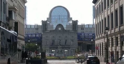 마크롱 유럽의회 선거 참패에 조기총선eu정상 새 지도부 논의