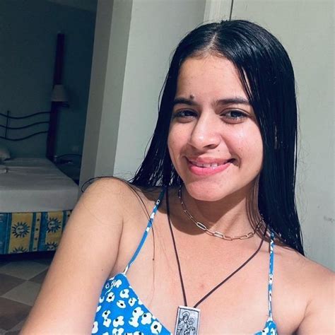 Rachel Hern Ndez Ch Vez Rachih Threads Say More