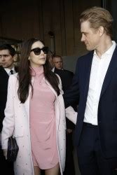 Elizabeth Olsen Miu Miu Fashion Show In Paris Phun Org Forum