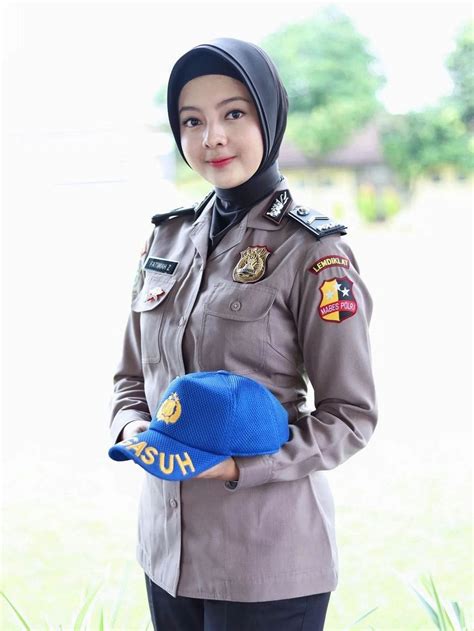 6 Model Baju Dinas Pns Wanita Berjilbab Ekonomi Bergerak