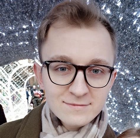 Bartosz Gajda Medium