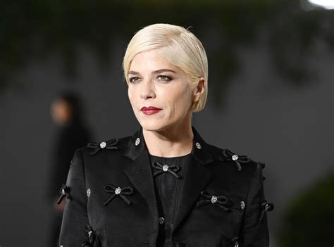 Selma Blair Putus Dengan Hollywood A Bun In The Oven