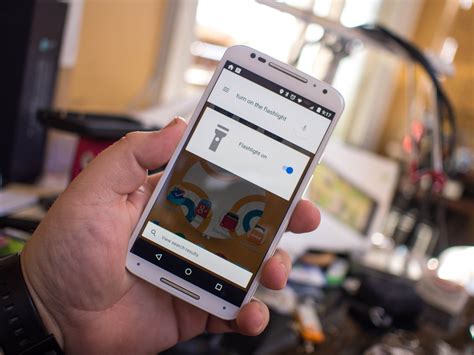 android finally has a universal native flashlight function android