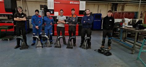 Compétition Des Métiers Worldskills Lépreuve De Chaudronnerie Au