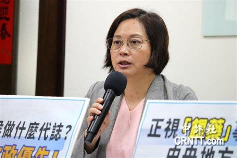 柯支持度奔三 賴香伶：柯p論述都直球對決