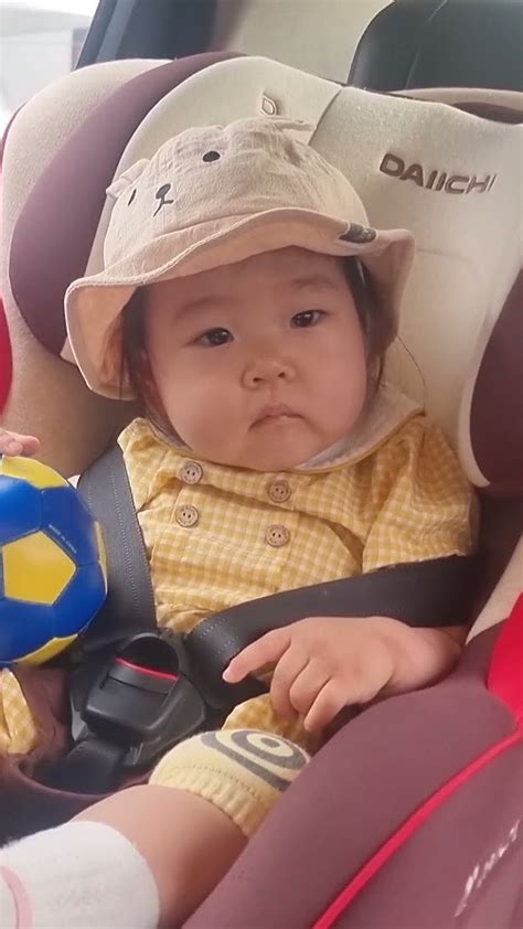 멍때리고 있다가 심장저격♡♡♡ 아기 엄마 육아 16개월아기 Youtube