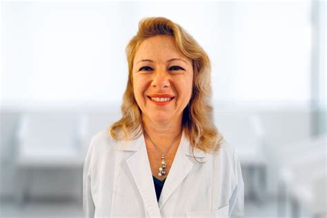 Brunilde Roset Specialisti E Team Dei Trattamenti Di Fertilità