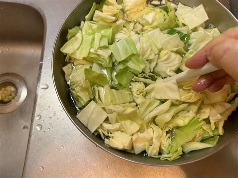 【野菜ひとつ】キャベツのさっぱり浅漬け 週末の作り置きレシピ