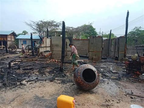 ရွှေဘိုနန်းတွင်းရှိ စစ်သားများ အပြင်ထွက်စဉ် ဗုံးပစ်တိုက်ခိုက်ခံရ