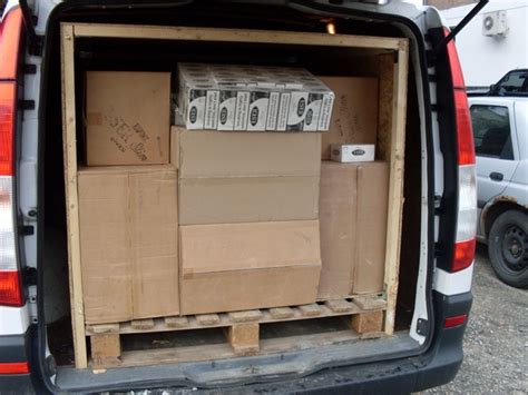 Спецполицаи иззеха над 10 000 къса цигари без бандерол Gabrovo News