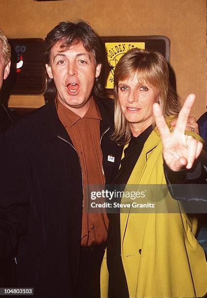 Linda Mccartney Press Photos And Premium High Res Pictures Getty Images
