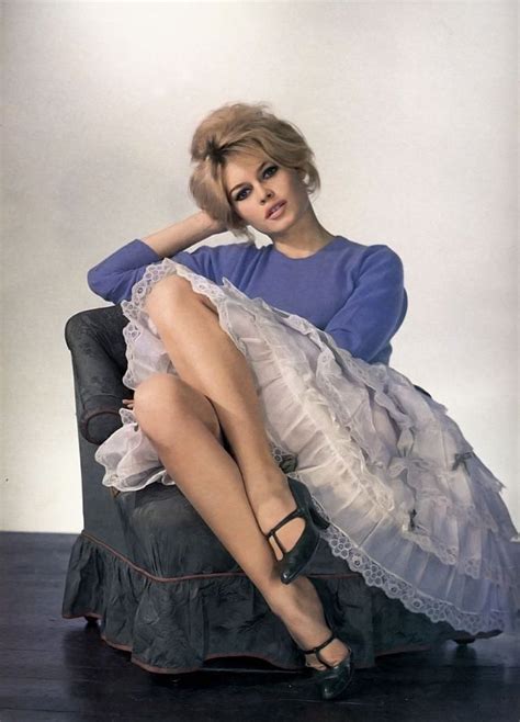 30 Rare Color Photographs Of A Young And Beautiful Brigitte Bardot In