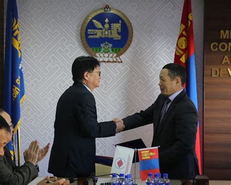 ТӨРИЙН ЗАРИМ ЧИГ ҮҮРГИЙГ ГЭРЭЭНИЙ ҮНДСЭН ДЭЭР ГУРВАН ЖИЛИЙН ХУГАЦААТАЙ ҮРГЭЛЖЛҮҮЛЭН