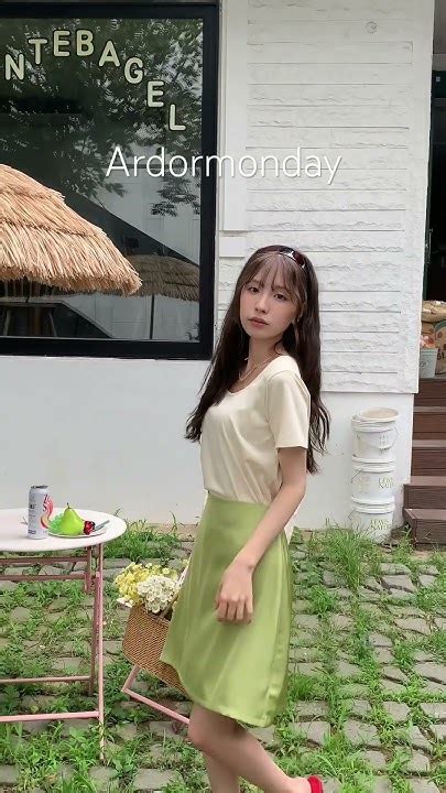 아더먼데이 바캉스룩 추천 ☀️☔️ Youtube