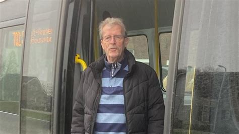 Jan Van Wingerden Neemt Afscheid Van De Buurtbus Al Het Nieuws Uit