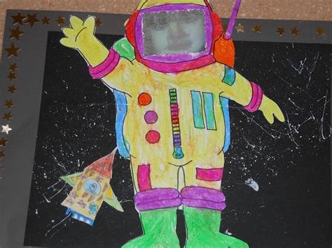 Un Polsim De Sal Els Astronautes Viatgen Per Lespai Painting Art