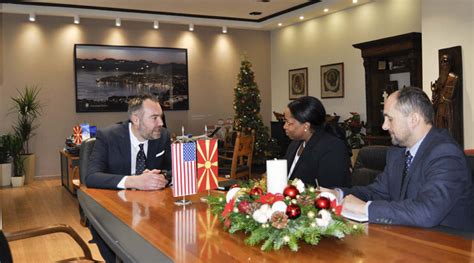 Градоначалникот Георгиески оствари средба со заменик шефот на мисијата од Американската амбасада