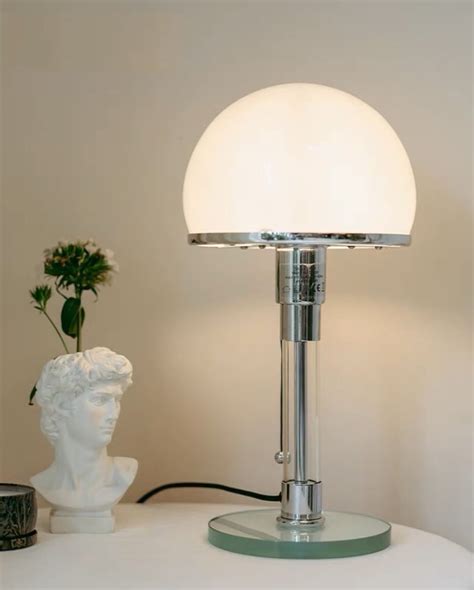 Thique Room 💡바우하우스 바겐펠트 조명 1924년 빌헬름 바겐 펠트가 디자인한 바우하우스