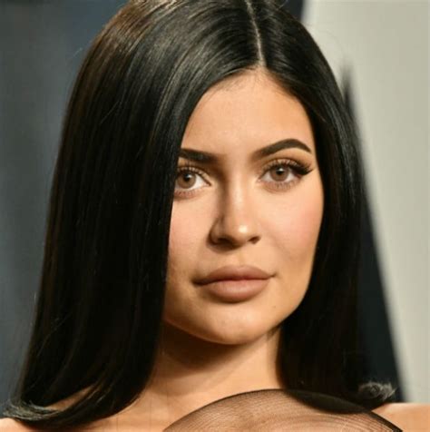 The Most Attractive Lip Shape According To Science Yourtango