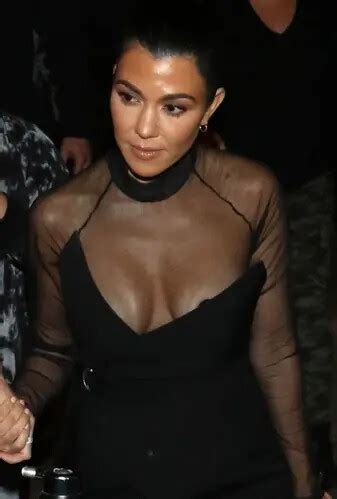 Celebooty Kourtney Kardashian Nip Slip Porn Pic