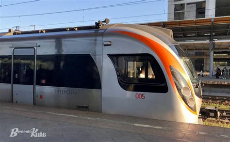 Укрзалізниця оновила розклад та маршрути поїздів Інтерсіті Вечірній Київ