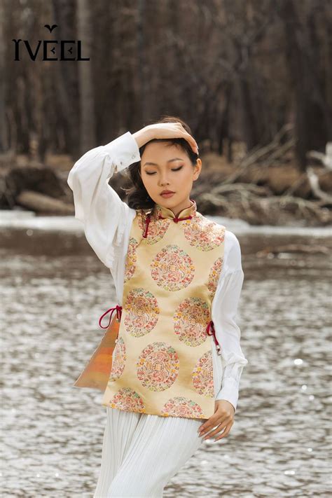 Бүчтэй монгол энгэртэй хантааз